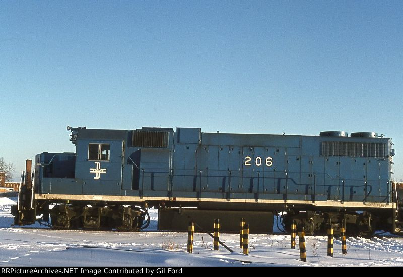 B&M 206(GP38-2)